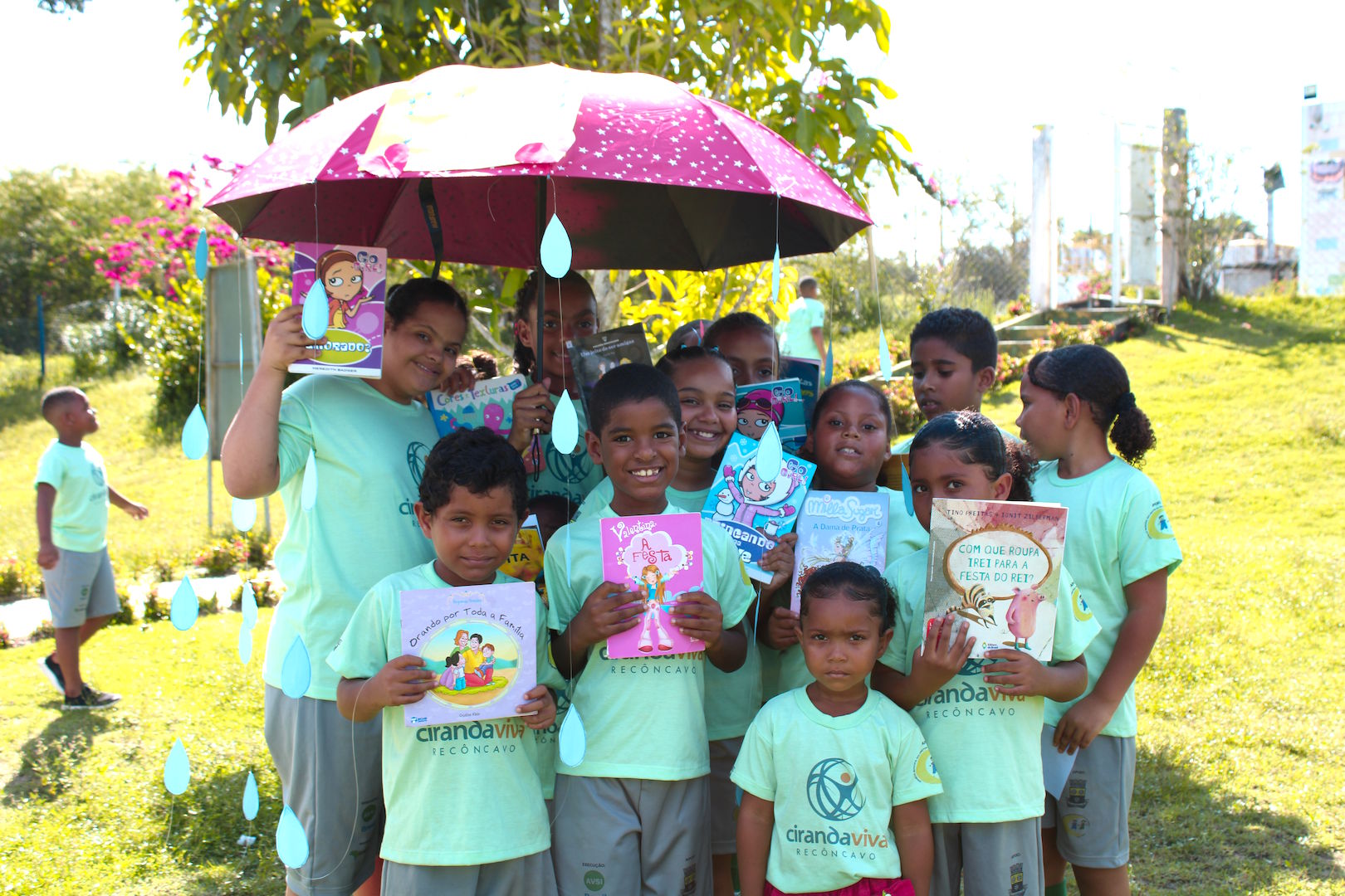 Entre poemas e sonhos: Ciranda transforma leitura em festa de ...